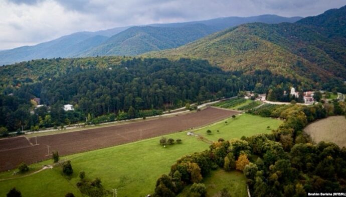 THE LAND OF THE VISOKI DEČANI MONASTERY REGISTERED IN THE KOSOVO ...